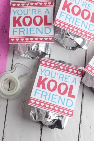 Kool Aid Valentines with FREE Printable! - The Savvy Sparrow