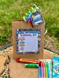 Make a Teacher Survival Kit (Fun Ideas and Printable Gift Tags!)