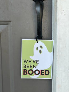 You've Been Booed - Printable Tags for Booing Neighbors this Halloween!