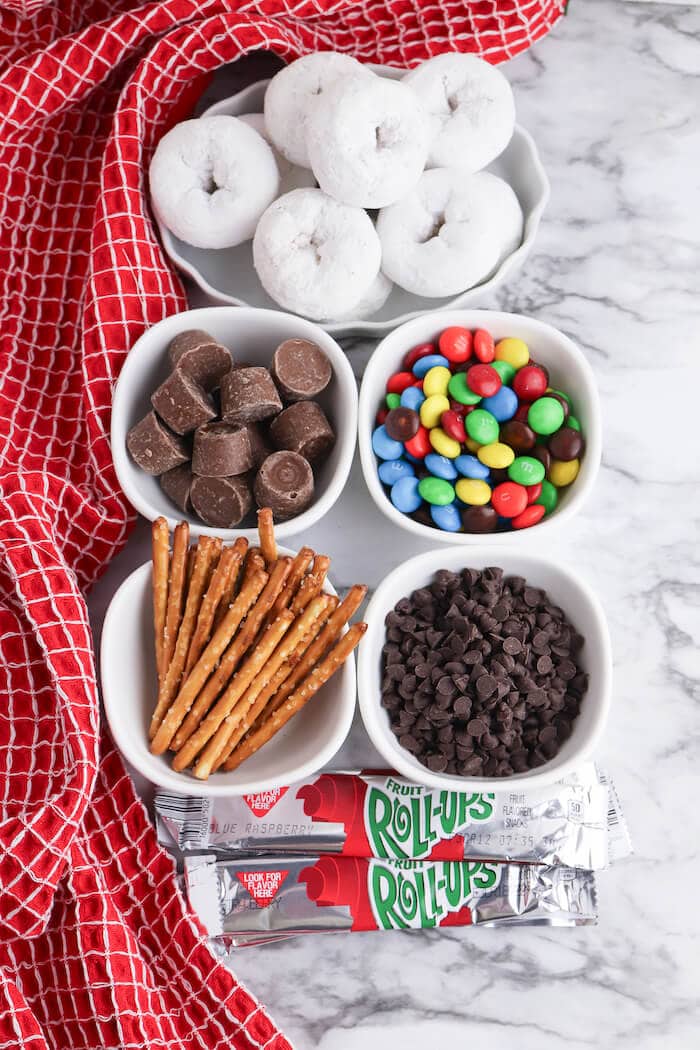 Make a Donut Snowman - Cute Snowman Donut Treats on a Stick!