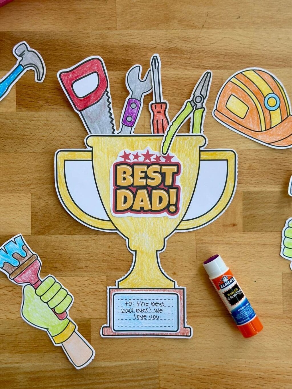 Best Dad Ever Trophy Craft for Father's Day (Free Printable) - The ...